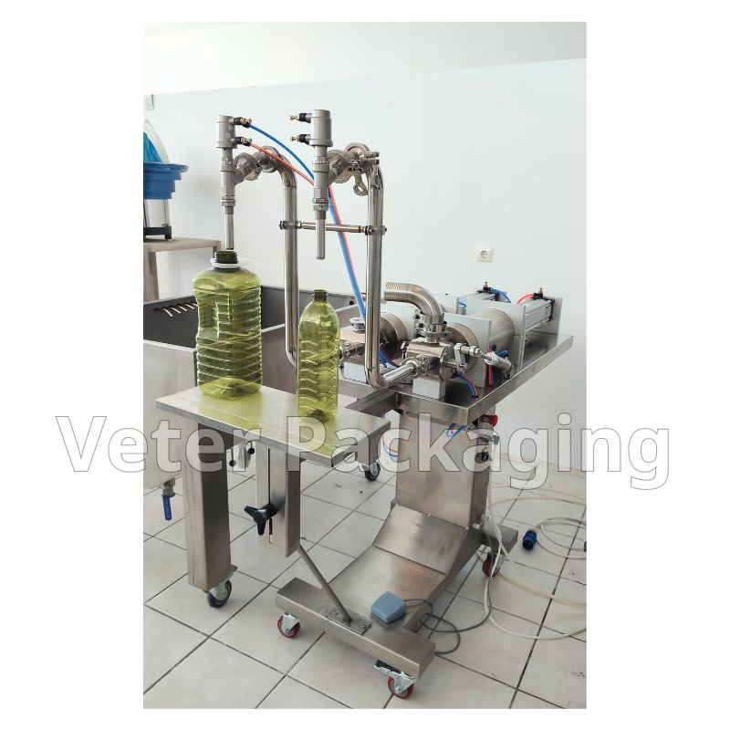 Ημιαυτόματο ογκομετρικό γεμιστικό μηχάνημα συσκευασίας ρευστών ...